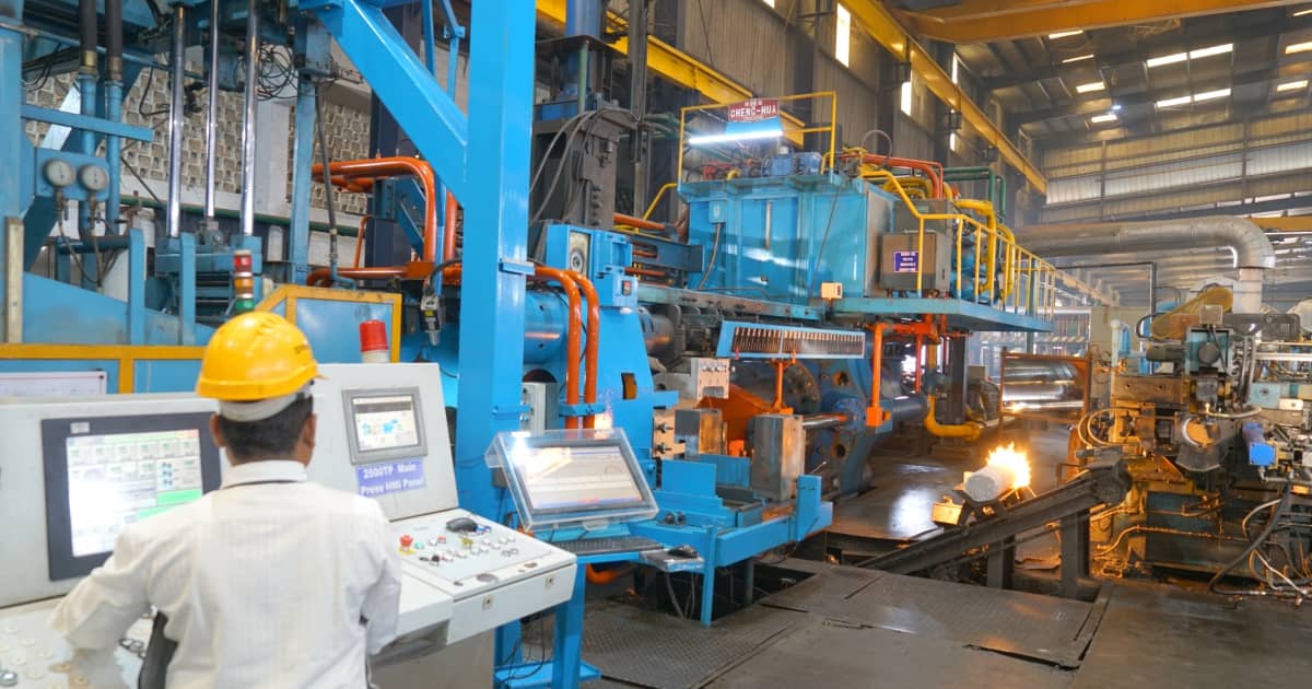 Advanced Custom-Product Manufacturing Unit for Fabrication